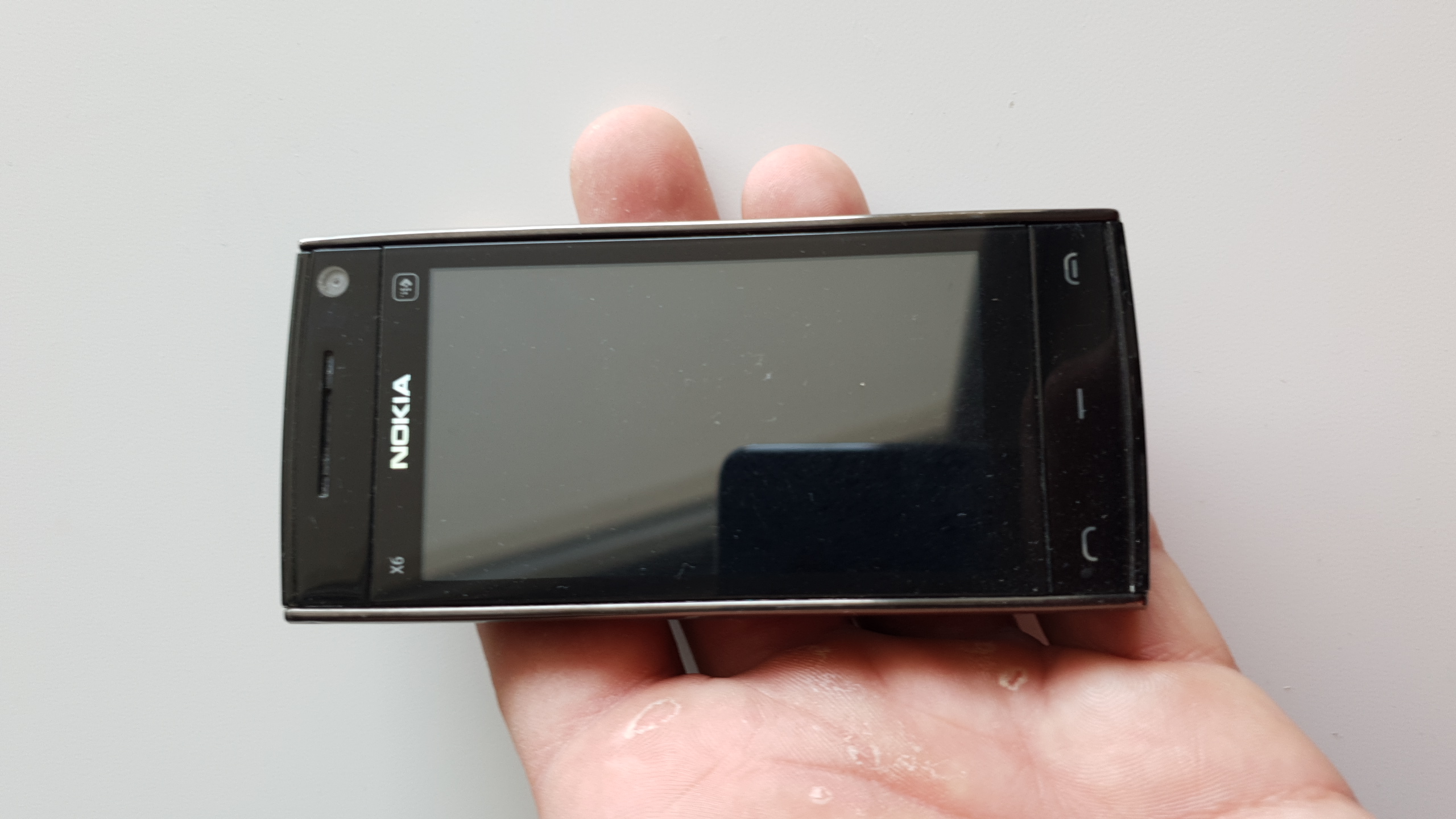 Nokia X6 00