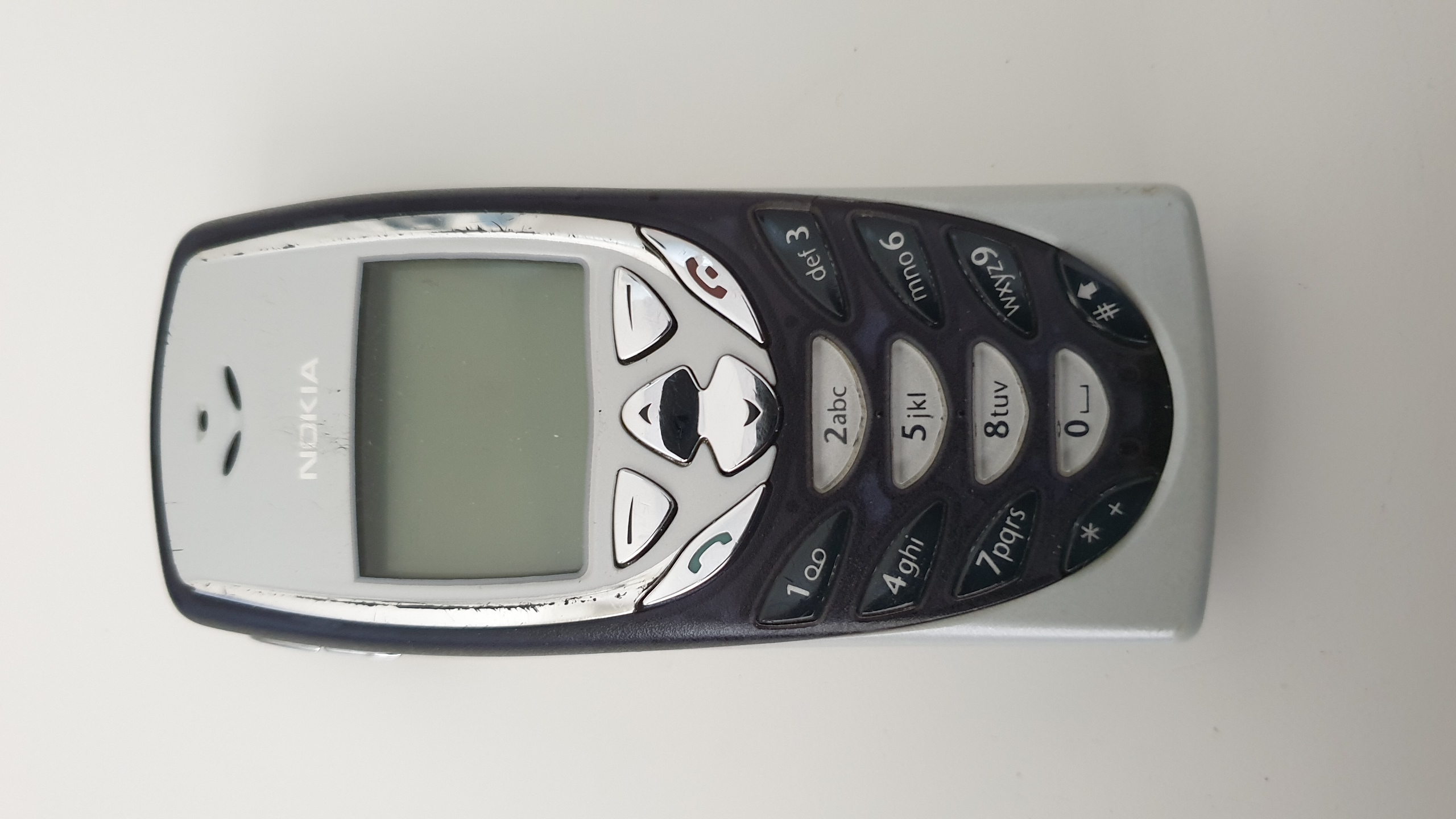Nokia 8390