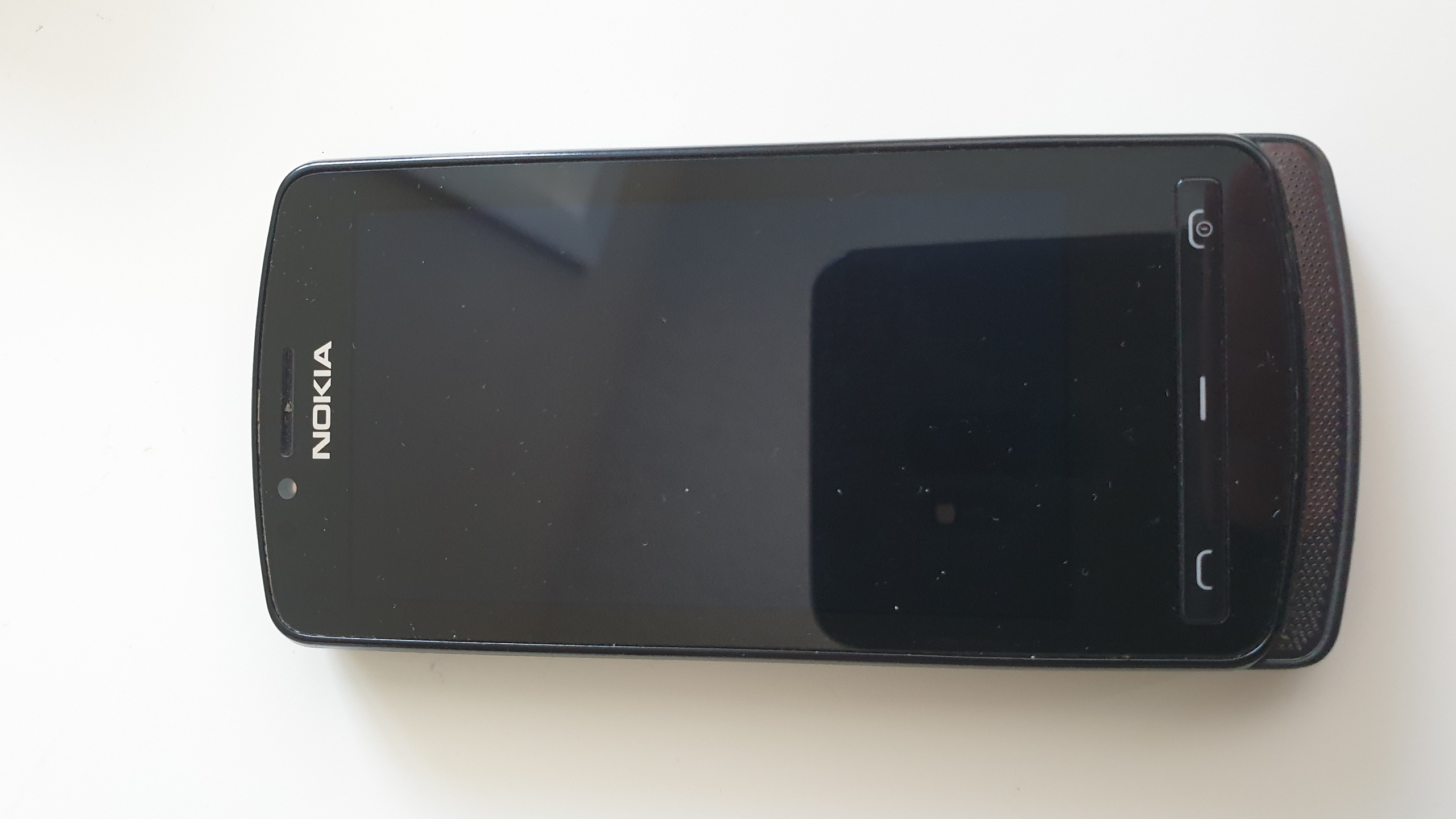 NOKIA » Nokia 700 - RM-670 -2011